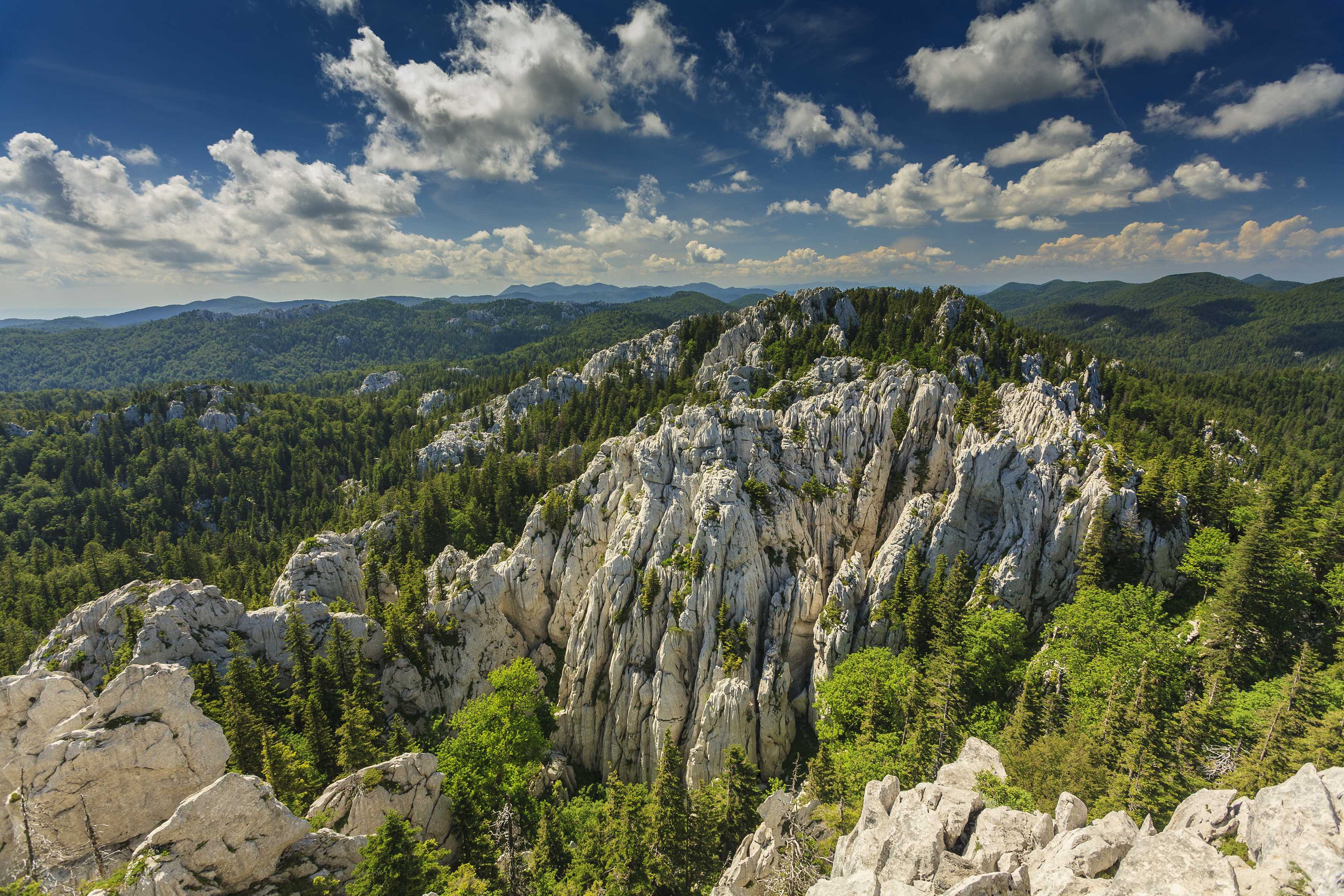 Bijele i Samarske stijene - tajne Velike Kapele | Croatia.hr