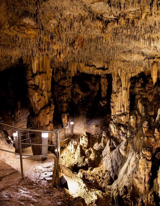 Fedezd fel a Biserujka barlang egyediségét | Croatia.hr