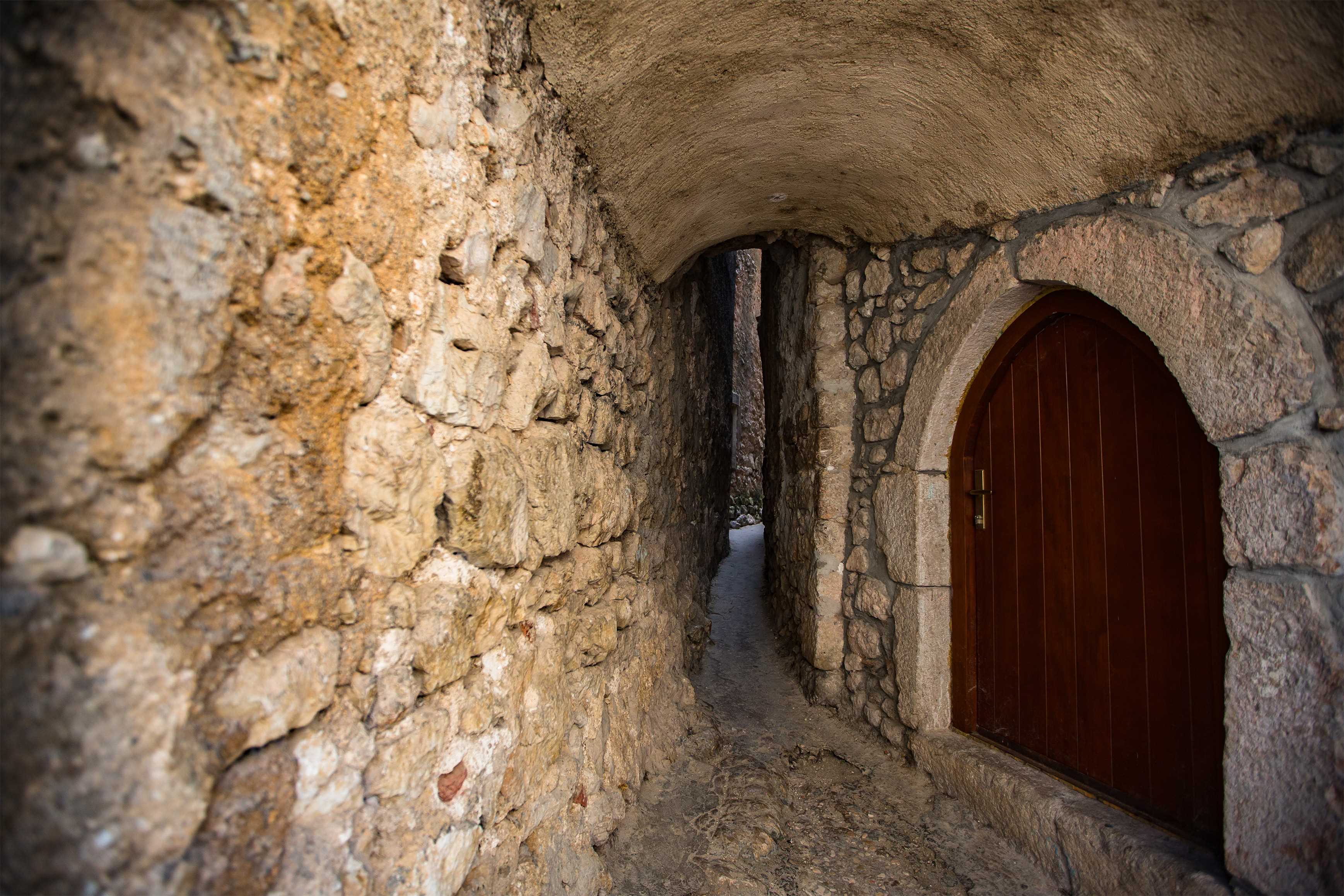The world's narrowest street is in Vrbnik | Croatia.hr