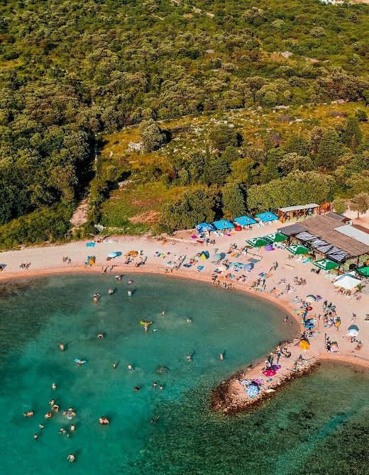 Croatia Hr Strand Babe
