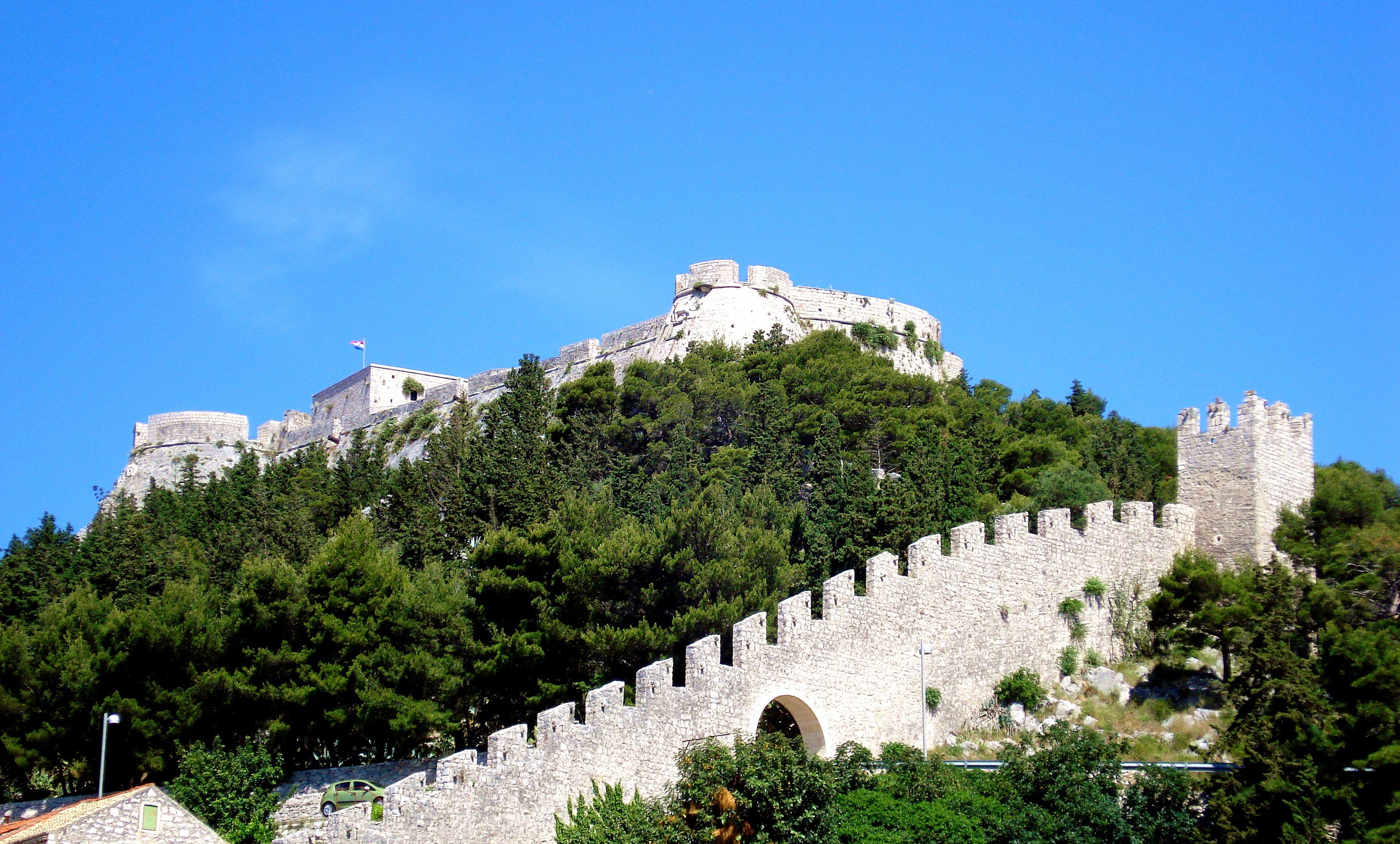 Visit Hvar | The magnificent fortress Fortica