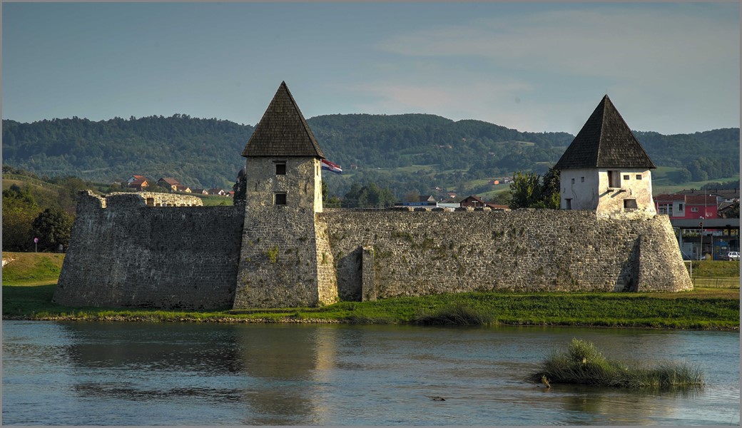 Visit Hrvatska Kostajnica | Stari grad Zrinski